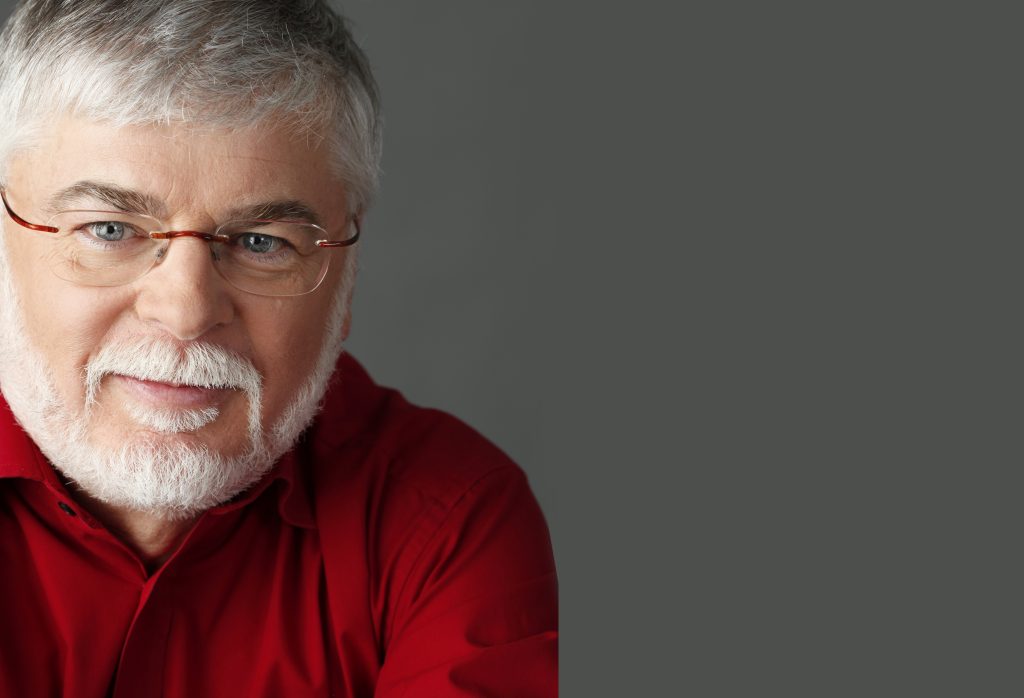 John R. Porter président d'honneur du Symposium Beauce Art - L ...