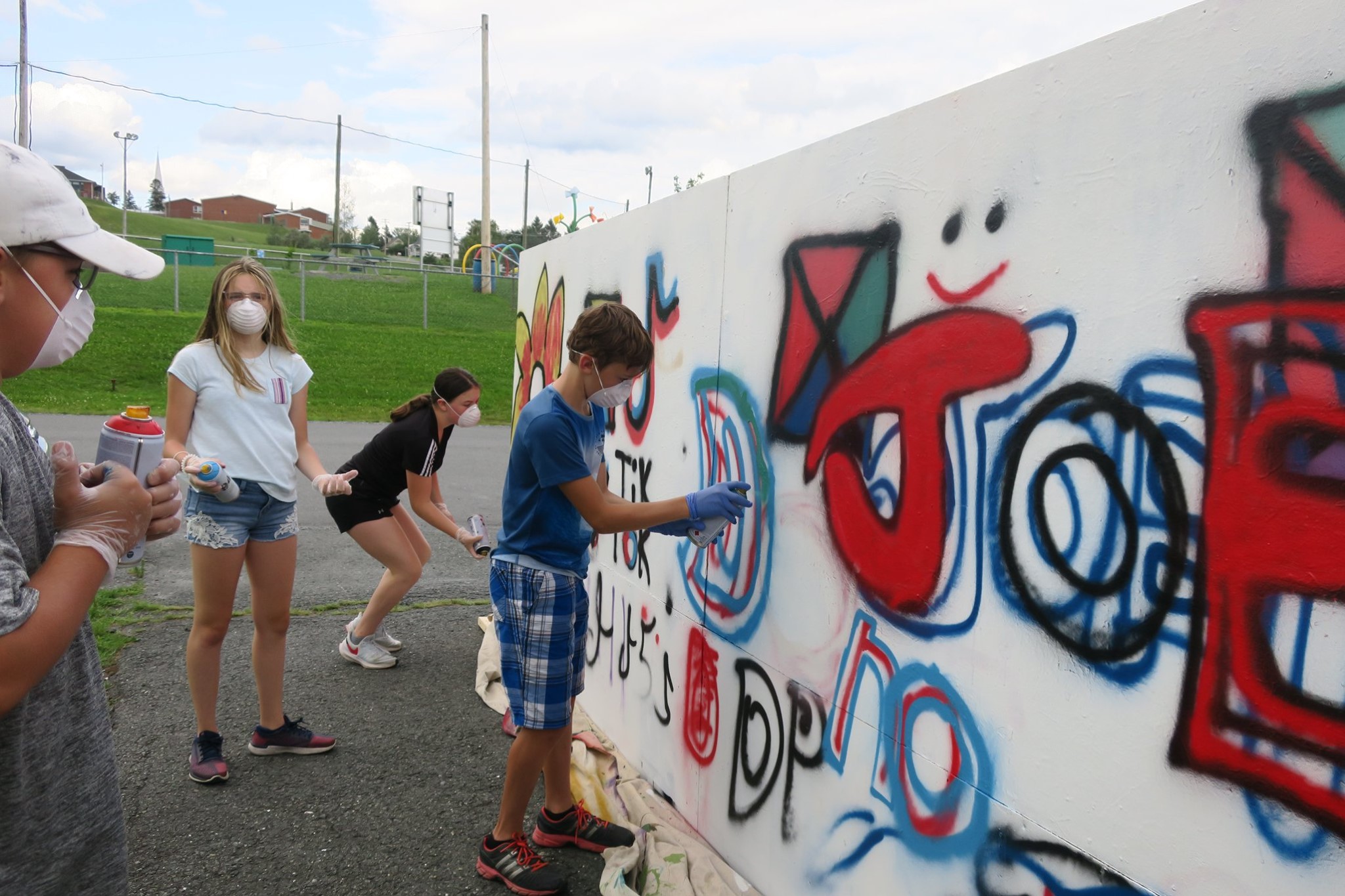 Faire interagir les ados sans cellulaires ni tablettes - L’Éclaireur ...