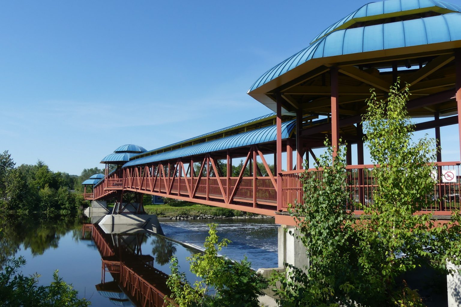 Travaux de nettoyage aux passerelles de Saint-Georges - L’Éclaireur Progrès