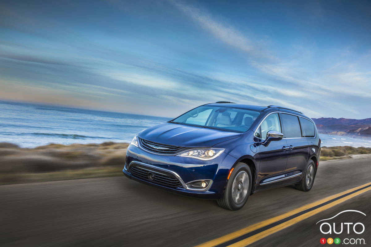 Stellantis rappelle 24 000 Pacifica hybrides pour risque d’incendie - L ...