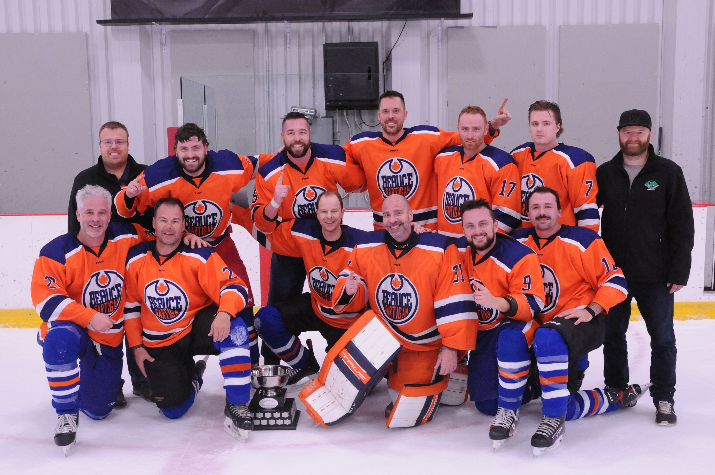 Des équipes restées fidèles à la tradition du Tournoi Comrie - L ...