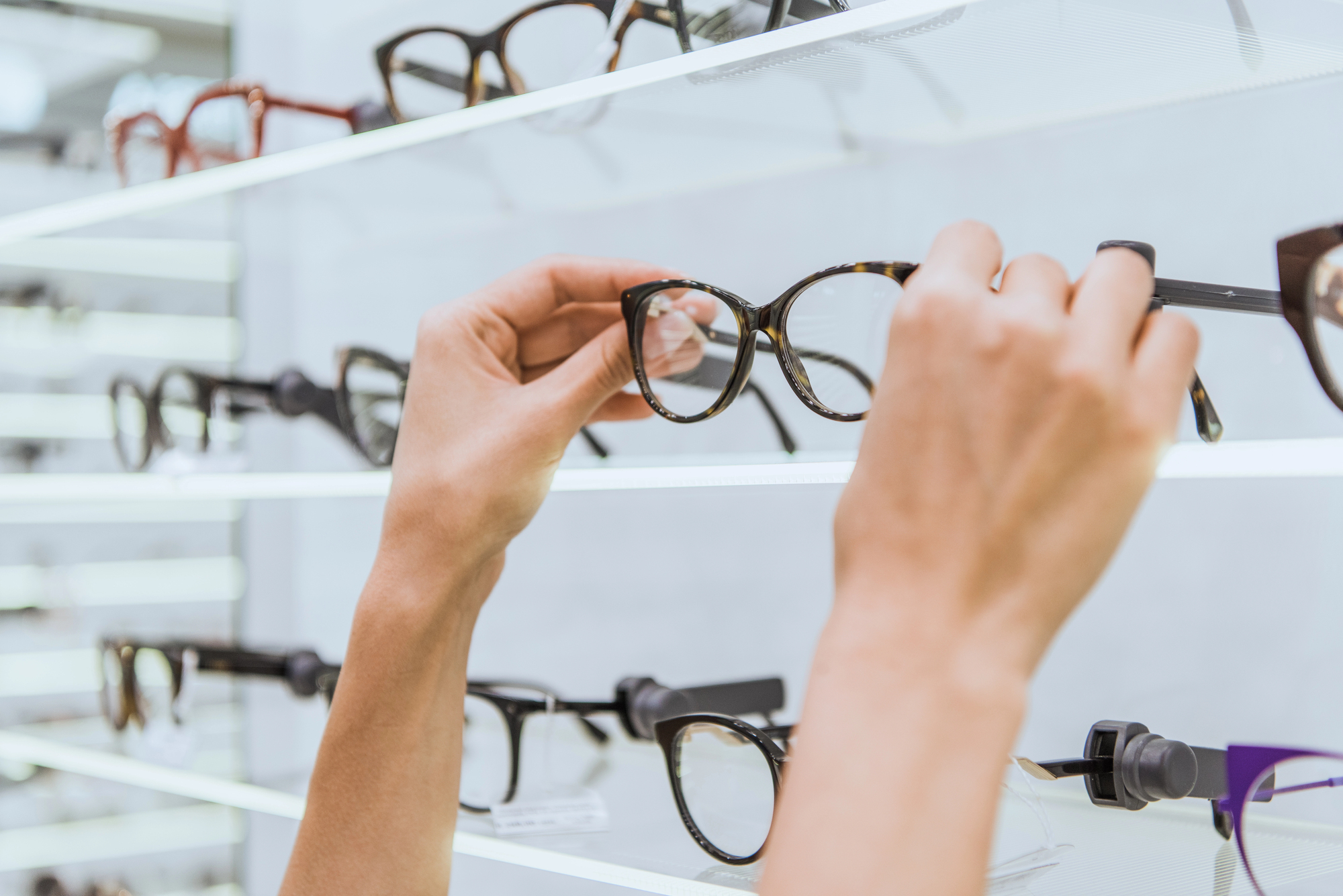 Trouvez la paire de lunettes idéale selon votre visage